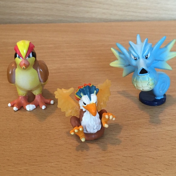 Pokemon | Toys | Vintage Seadra Tomy Pokemon Figures Pidgeot Toys ...